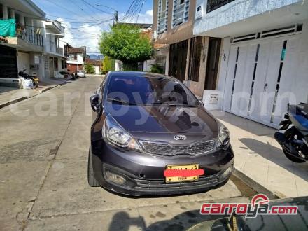 KIA Rio 2014 en Guadalajara de buga