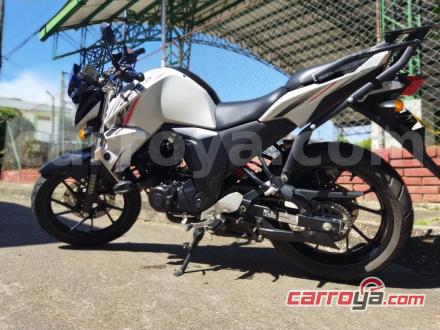 Yamaha SZ-R 2024 en Neiva