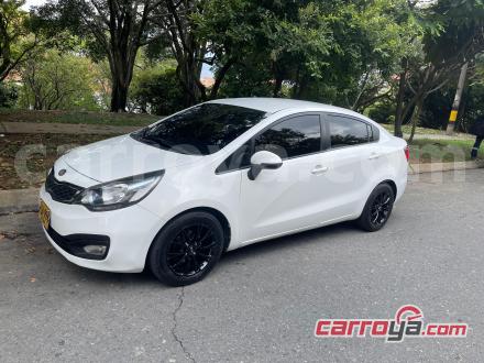 KIA Rio 2014 en Medellin