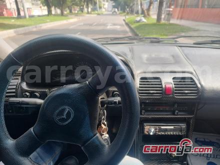Mazda 323 1994 en Bogota