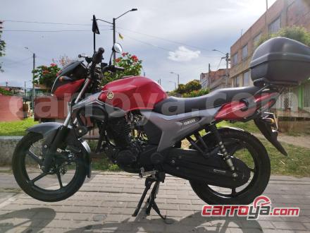 Yamaha SZ-R 2015 en Bogota