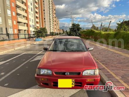 Mazda 323 2003 en Bogota