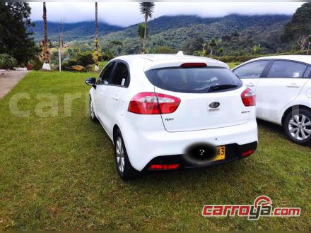 KIA Rio Spice 2015 en Cali