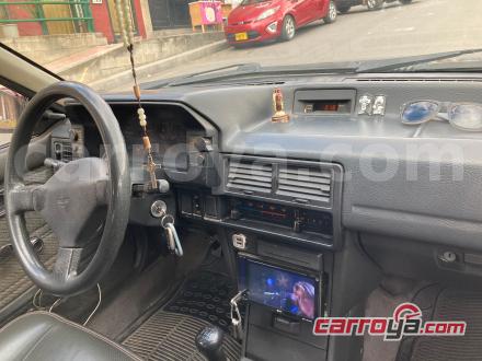 Mazda 323 1994 en Bogota