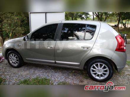 Renault Sandero 2015 en Medellin