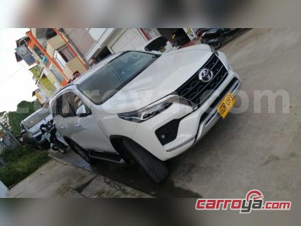 Carros y Camionetas Toyota nuevos y usados | CarroYa Colombia