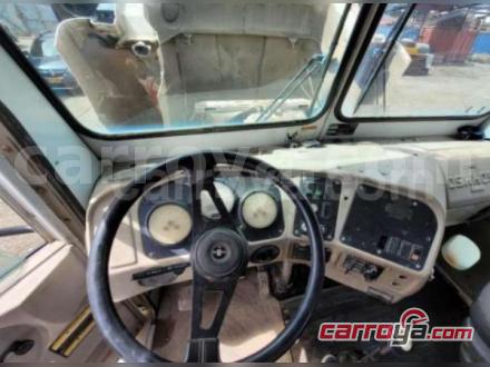 Oshkosh 1070f 2004 en Popayan