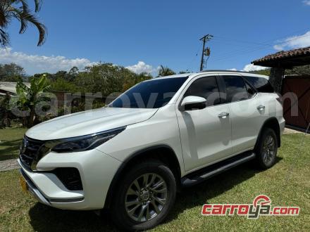 Carros y Camionetas Toyota nuevos y usados | CarroYa Colombia